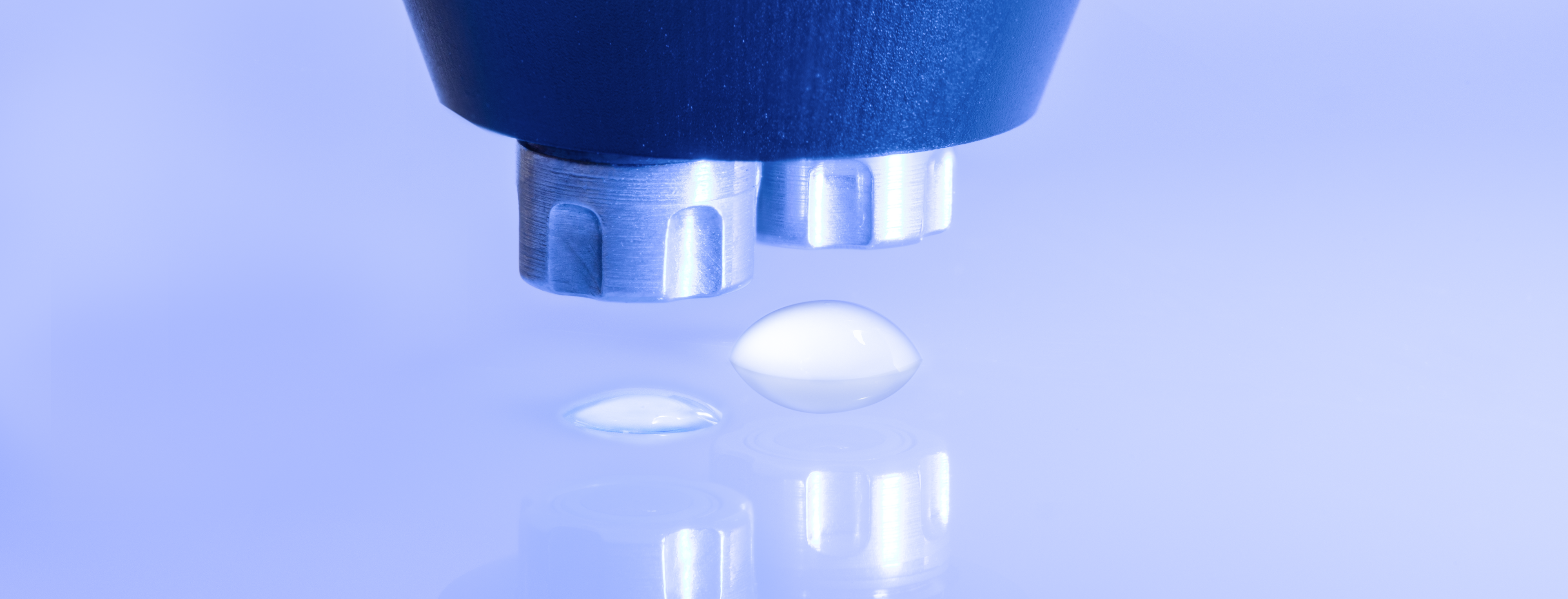 Replacing the solid needle by a liquid one when measuring static ...